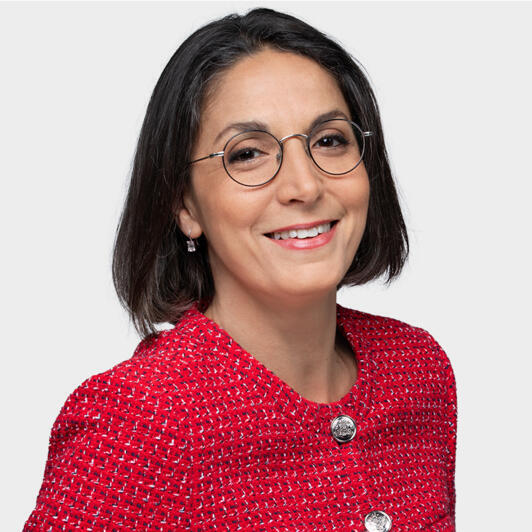 عزيزة واصف - فرانس 24