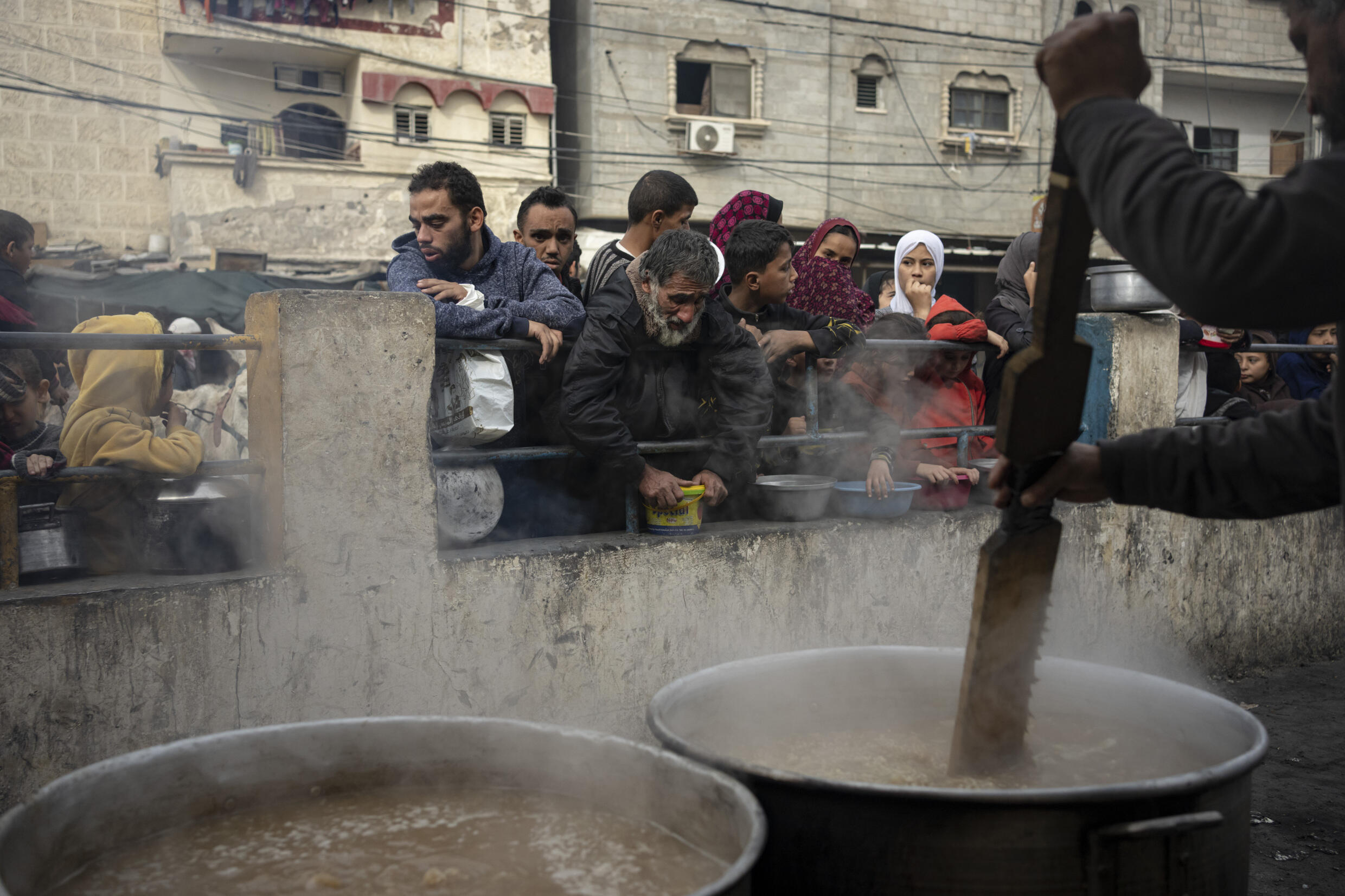 More than 570,000 'starving' as Gaza Strip faces risk of famine, UN ...