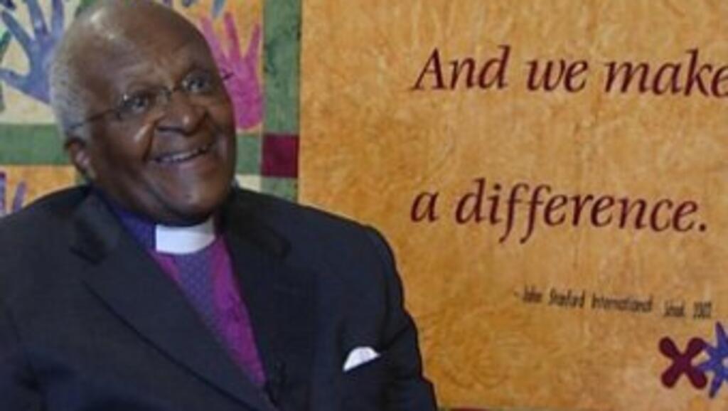 Desmond Tutu calls for Bush, Blair to face Hague