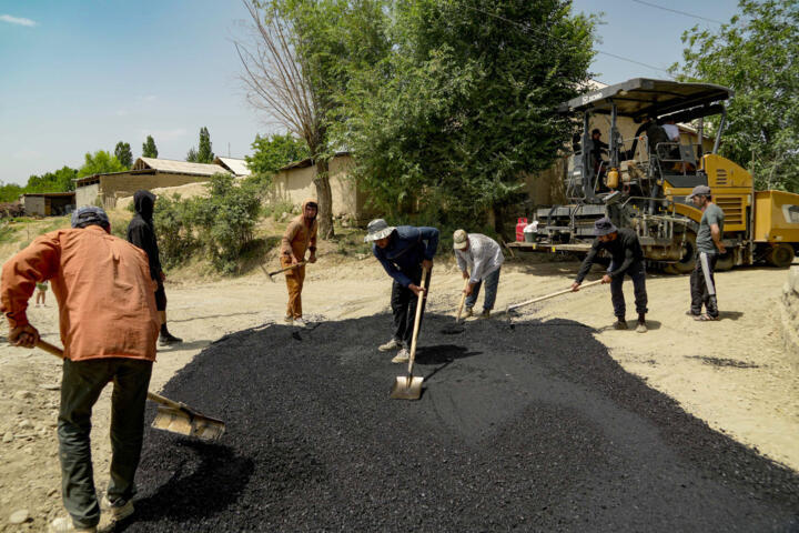 Migrant money from Russia a lifeline for Central Asia