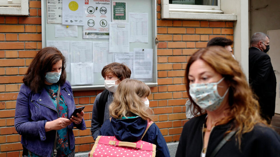 As Covid cases soar among France's children, experts baffled by relaxed ...