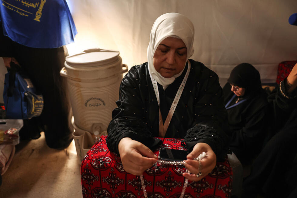 With Saudi ties restored, Syrians fulfil hajj dreams