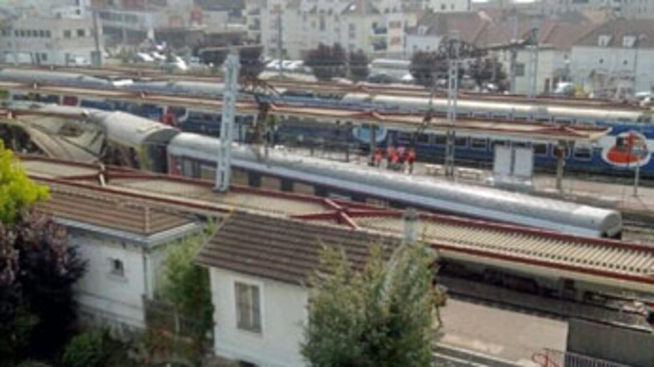 In Pictures: Packed passenger train derails outside Paris