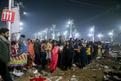 Crowd chaos and confusion at site of India festival stampede