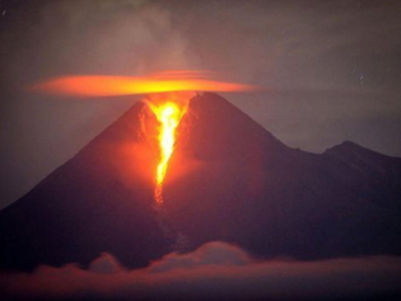 Indonesia Mount Merapi 2010 Eruption Damage Indonesia: Mount Merapi