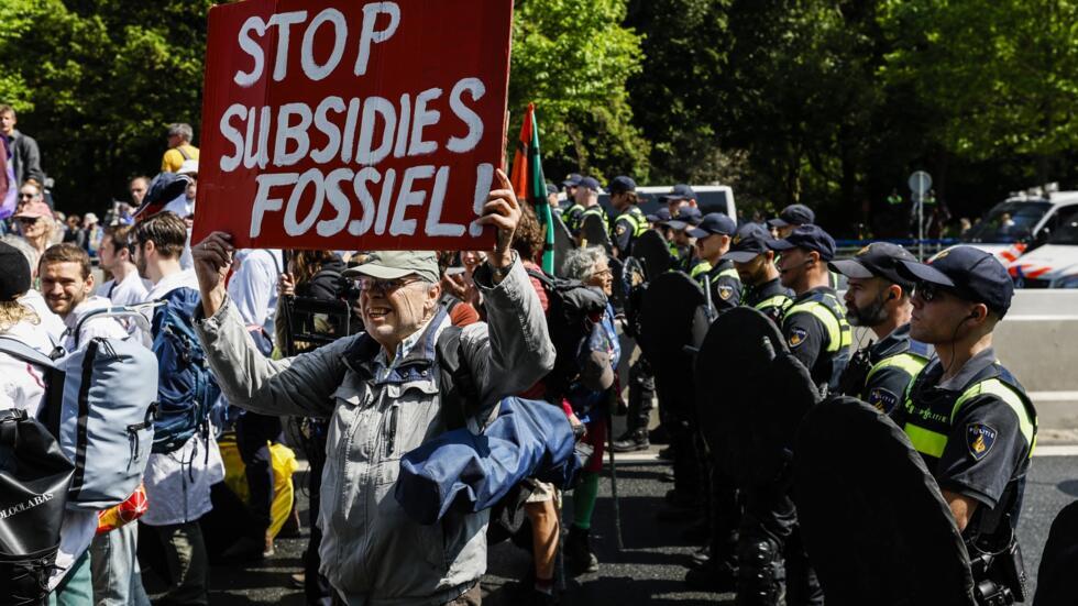 More than 1,500 arrested during Netherlands climate protests