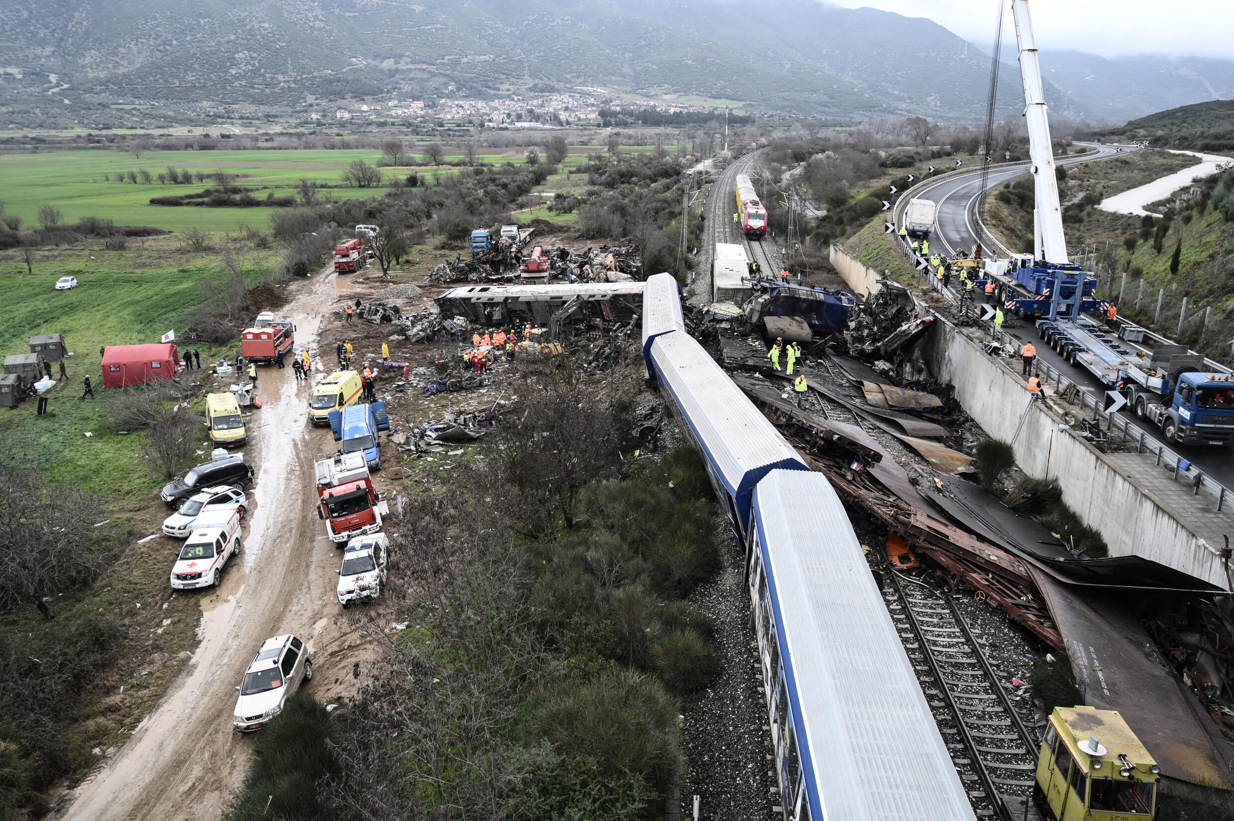 Greek rail workers strike over safety concerns as death toll in train ...