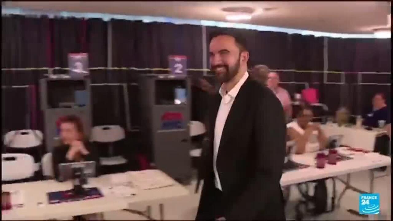 Upstart socialist Mamdani stuns political veteran Cuomo in NYC mayoral primary - France 24