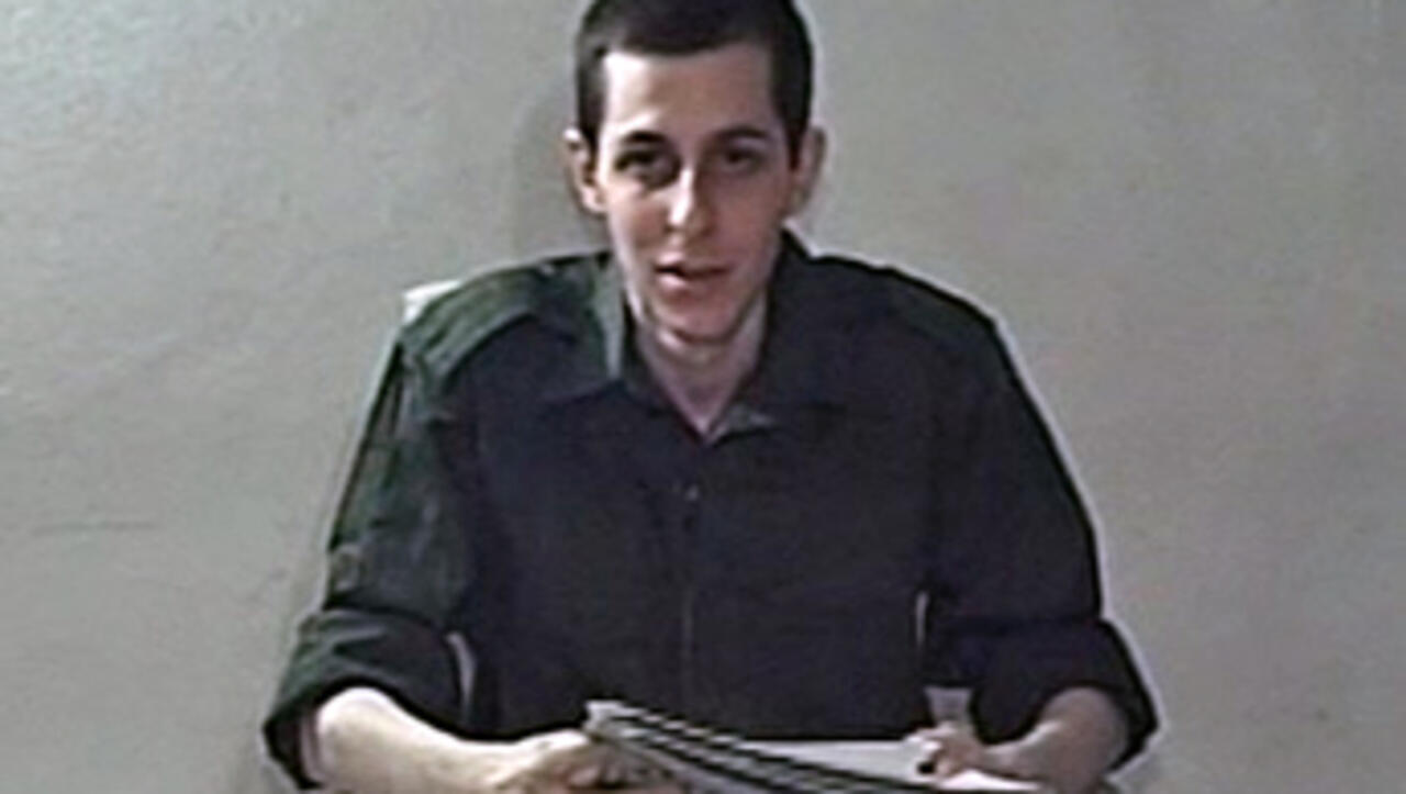 Netanyahu says Israel is ready for Shalit prisoner swap - France 24