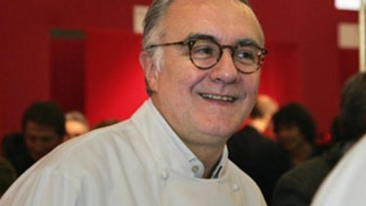 French chef Alain Ducasse opens cooking school
