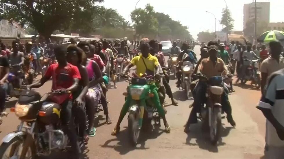 La Centrafrique renoue avec la violence : 16 morts à Bangui - Journal ...