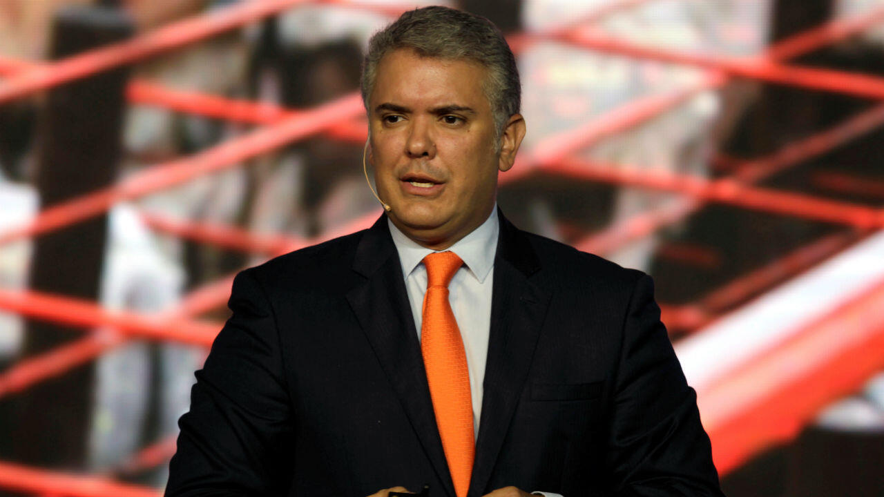 Colombia: a pesar de sus objeciones, presidente Duque firmó la ley ...
