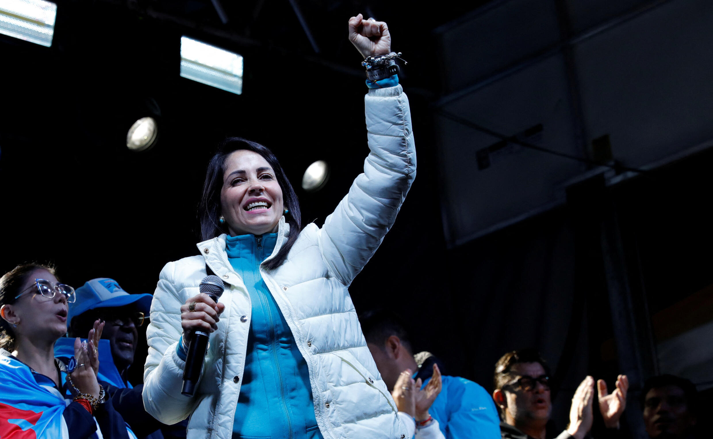 Los ganadores de la primera ronda presidencial en Ecuador celebran su ...
