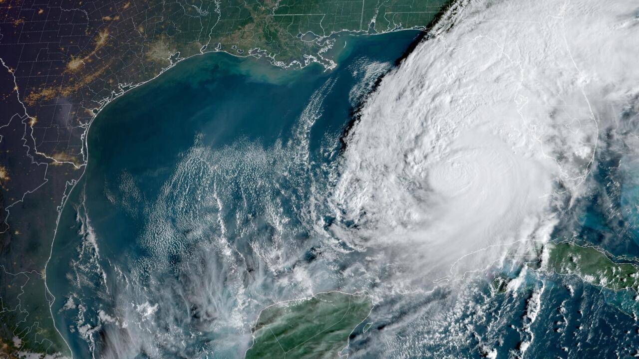 La Floride retient son souffle avant l'arrivée imminente de l'ouragan Milton