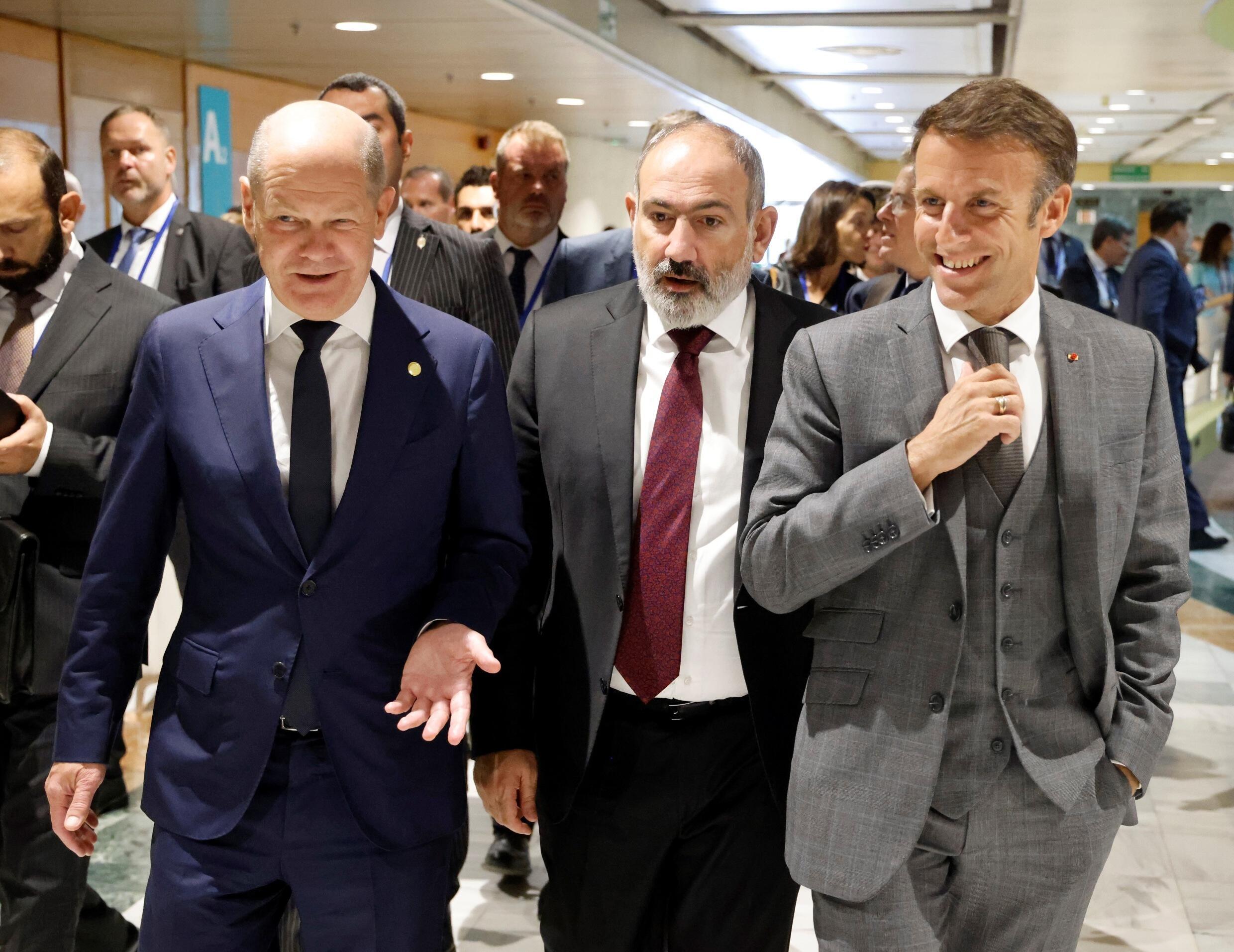 EU to host Armenia-Azerbaijan talks this month