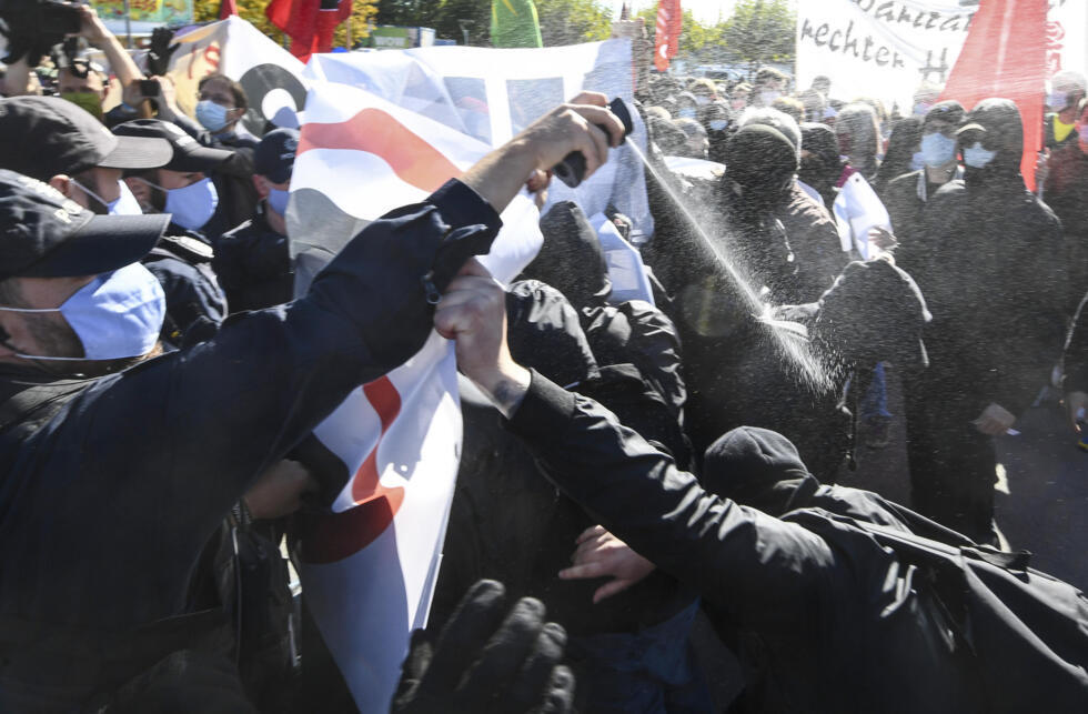 2020: A year of protests and civil disobedience - France 24