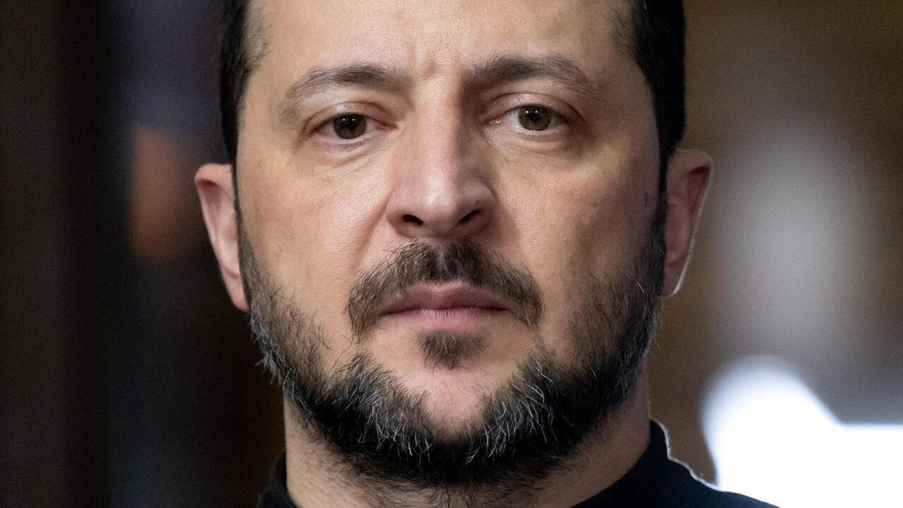 ¿Un héroe olvidado?: la evolución de Zelenski en tres años de la guerra rusa en Ucrania