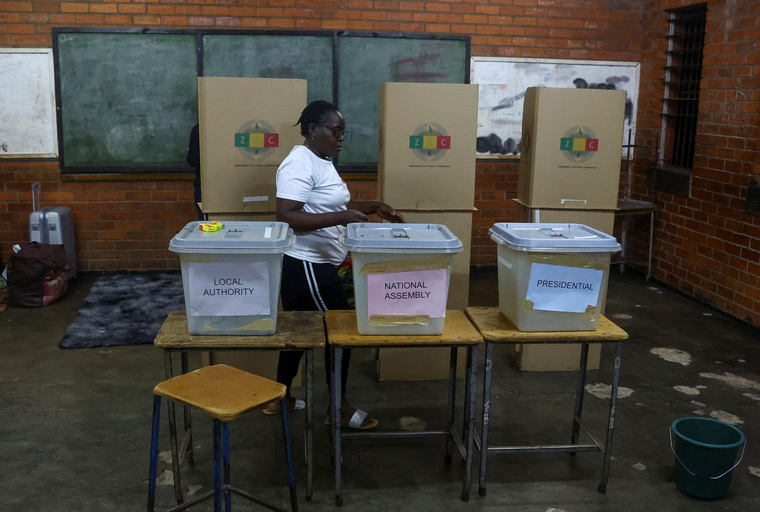 Zimbabweans go to the polls in closely watched presidential and ...