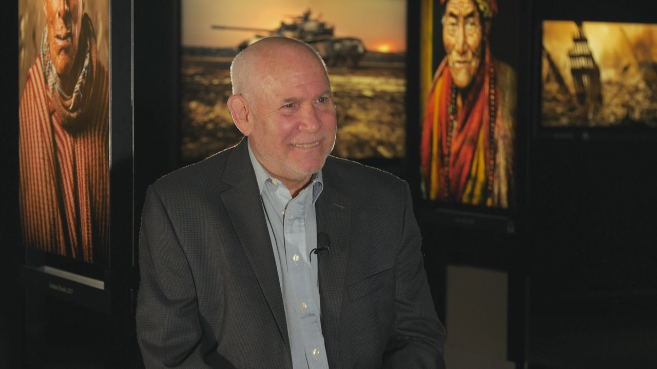 Zooming on in the human spirit: The world of Steve McCurry - arts24