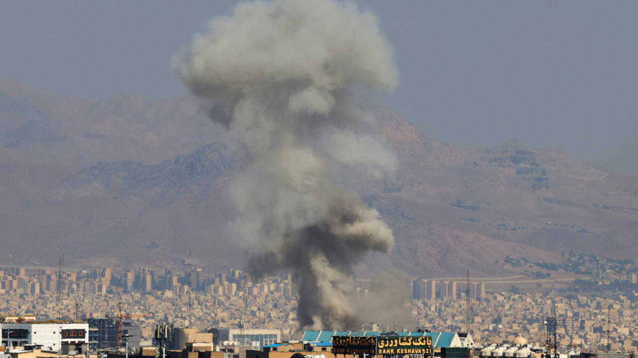 Téhéran, Machhad... Israël étend son offensive en Iran - France 24