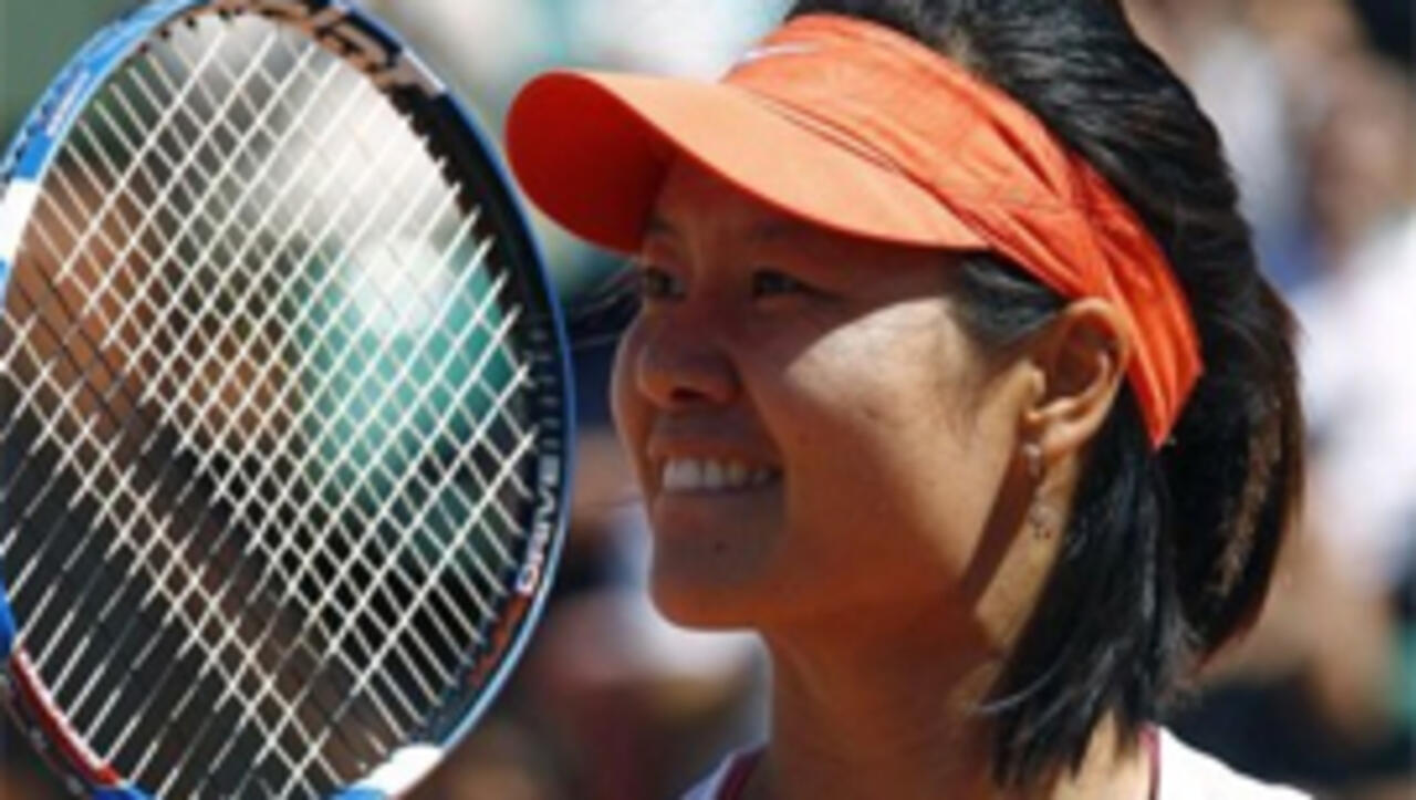 Li beats Sharapova to reach women’s final