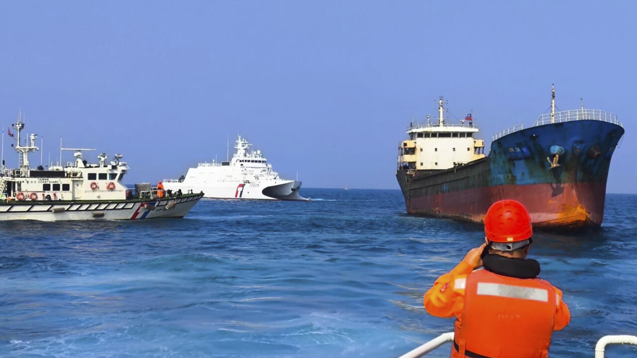 Taiwán retiene un buque vinculado a China mientras investiga el corte ...