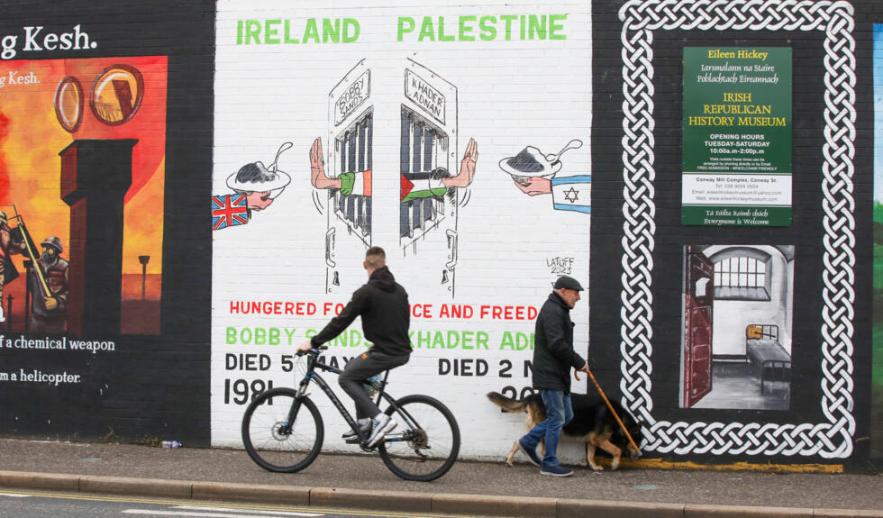 Flags and murals as N.Irish pick sides in Israel-Hamas war
