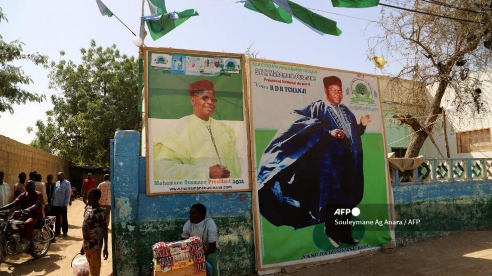 Candidates for continuity, change compete in Niger’s historic runoff vote