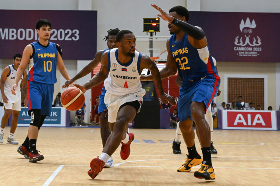 Philippines down Cambodia in grudge final to reclaim basketball gold