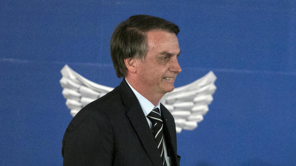 Bolsonaro open to 'discussing' US military base in Brazil