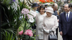 ‘She loved France and we loved her back’: Tears, tributes at Paris ...