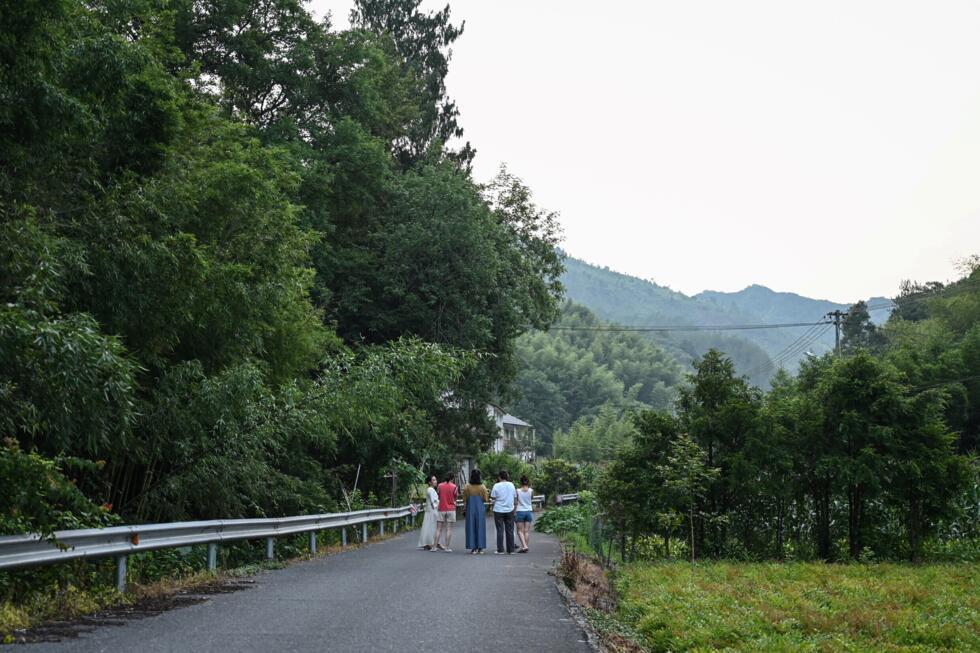 The Bright Side: China's thriving women-only communities make residents ...