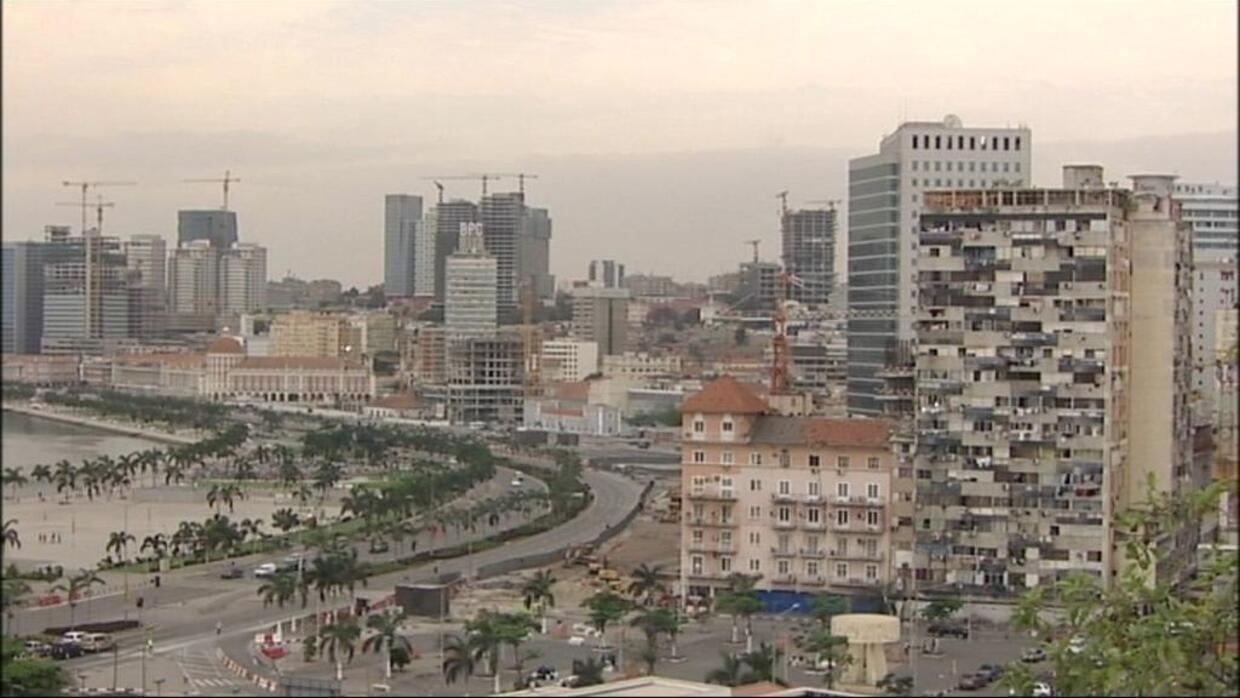 Angola : Luanda, ville nouvelle - Billet retour