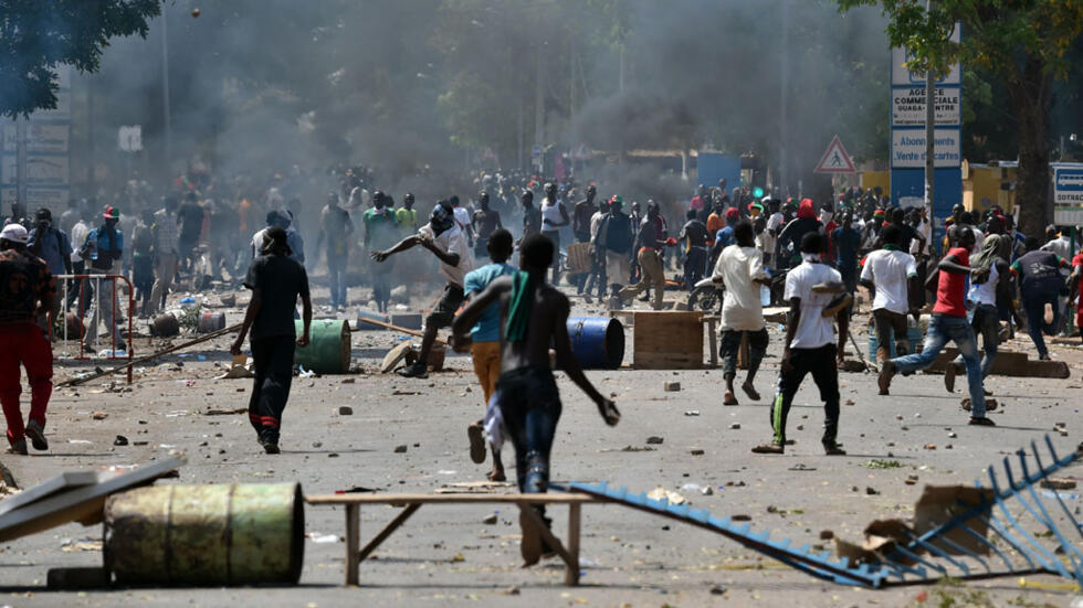 'A million' protest president's re-election bid in Burkina Faso