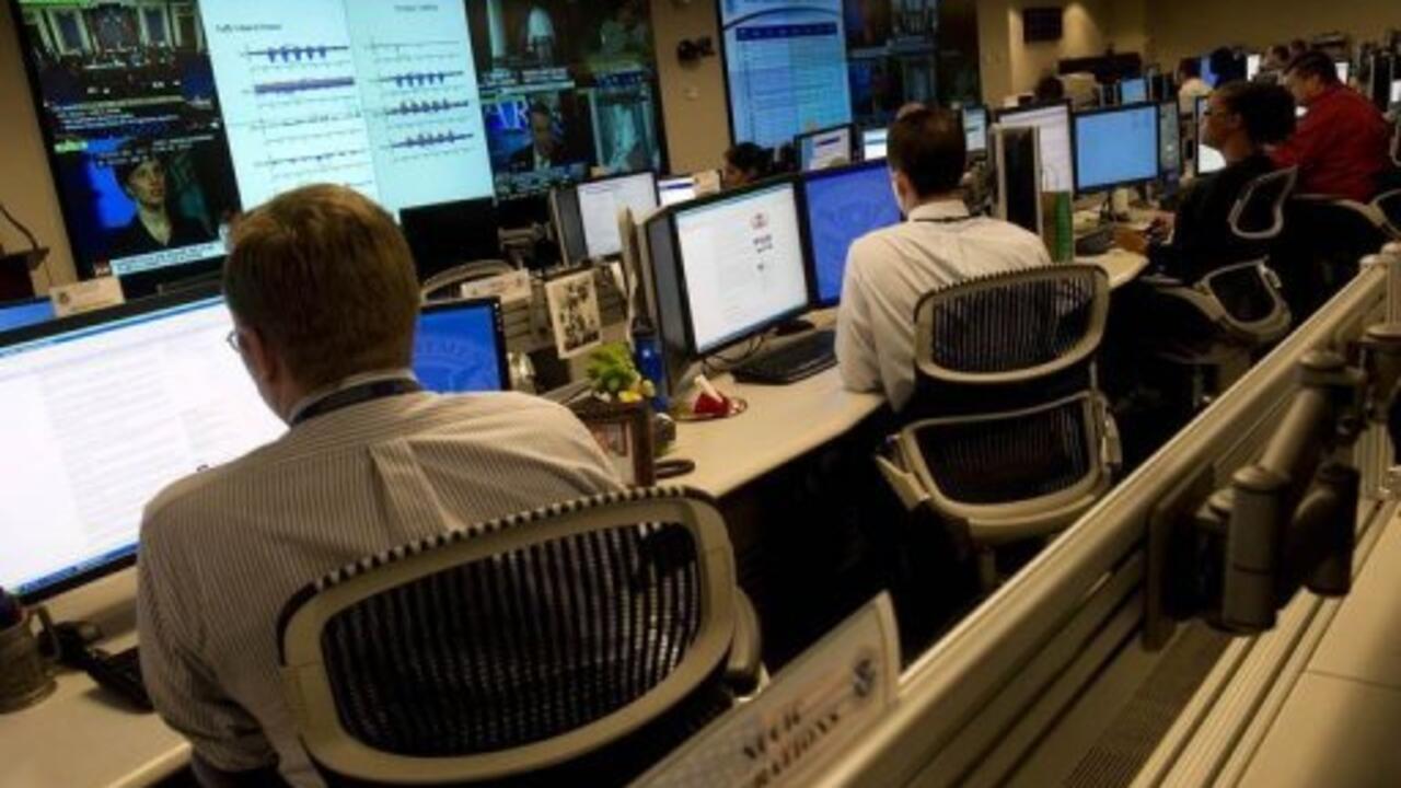 Rogue hackers 'LulzSec' to disband with a bang