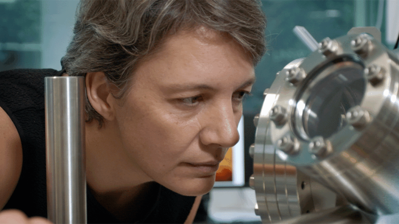 British physicist Michelle Simmons, the 'quantum queen' - Women in science