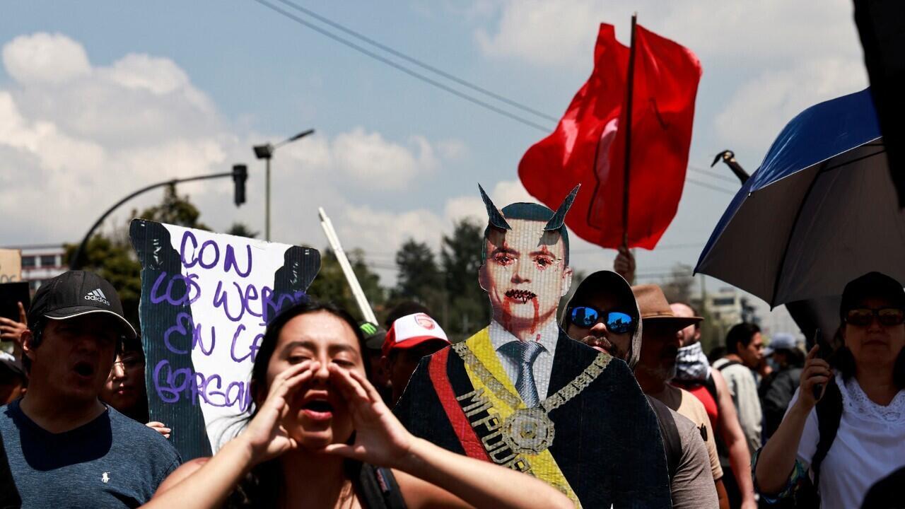 Fuera Noboa, fuera!”: protestan en Quito contra la triple crisis de ...