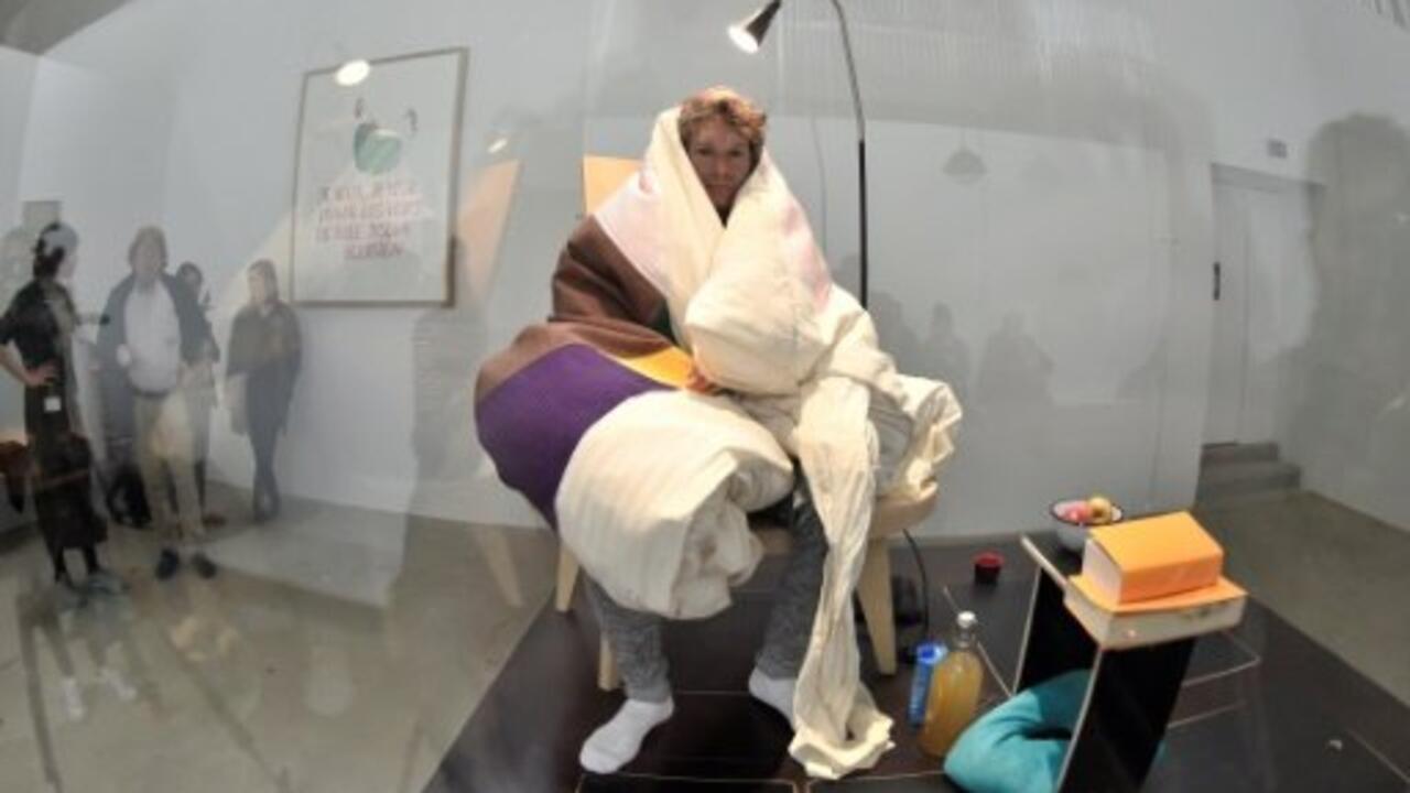 French 'human hen' artist hatches first chick