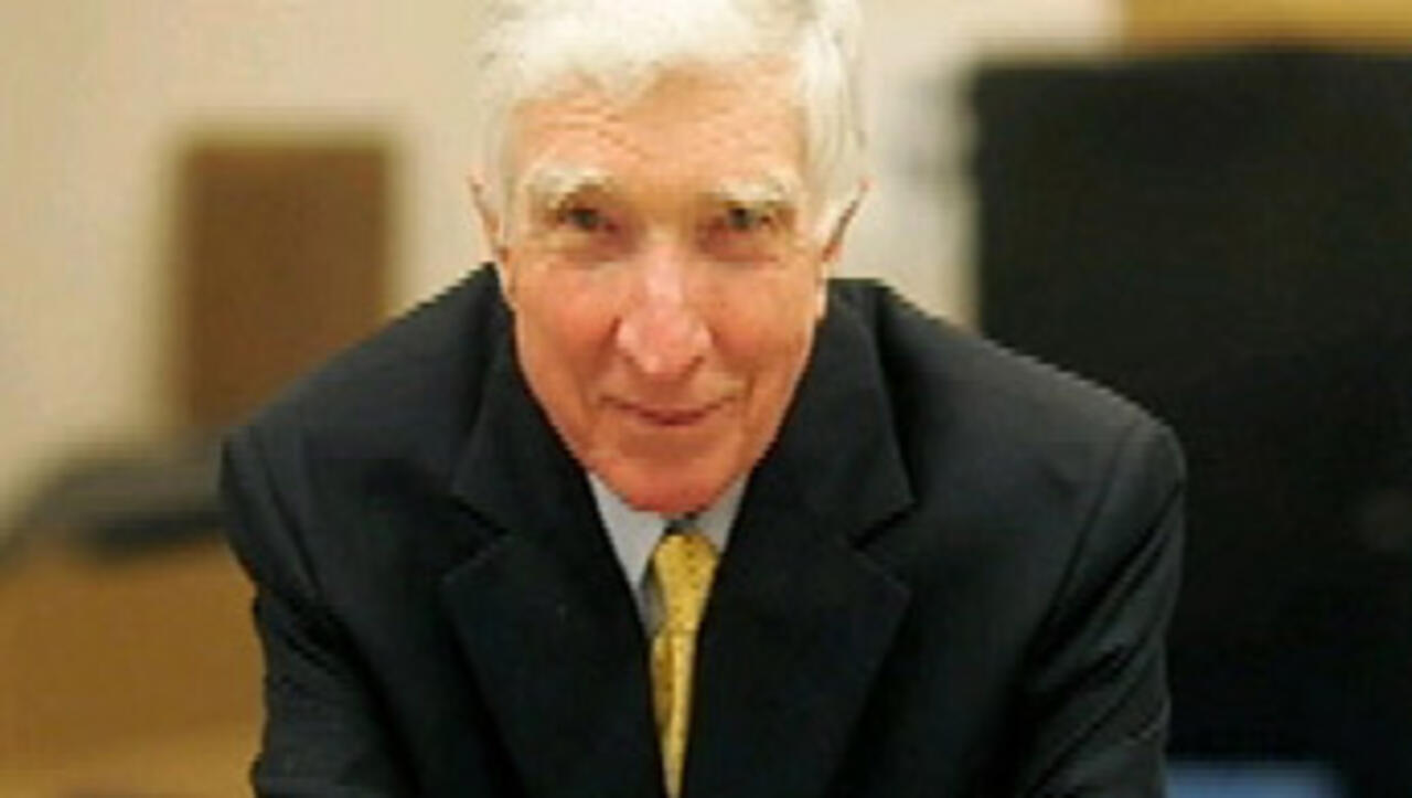 US author John Updike dies at 76