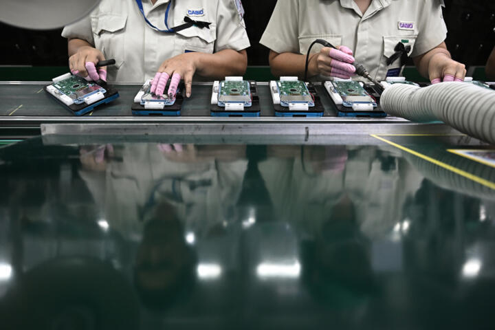 Number's up: Calculators hold out against AI