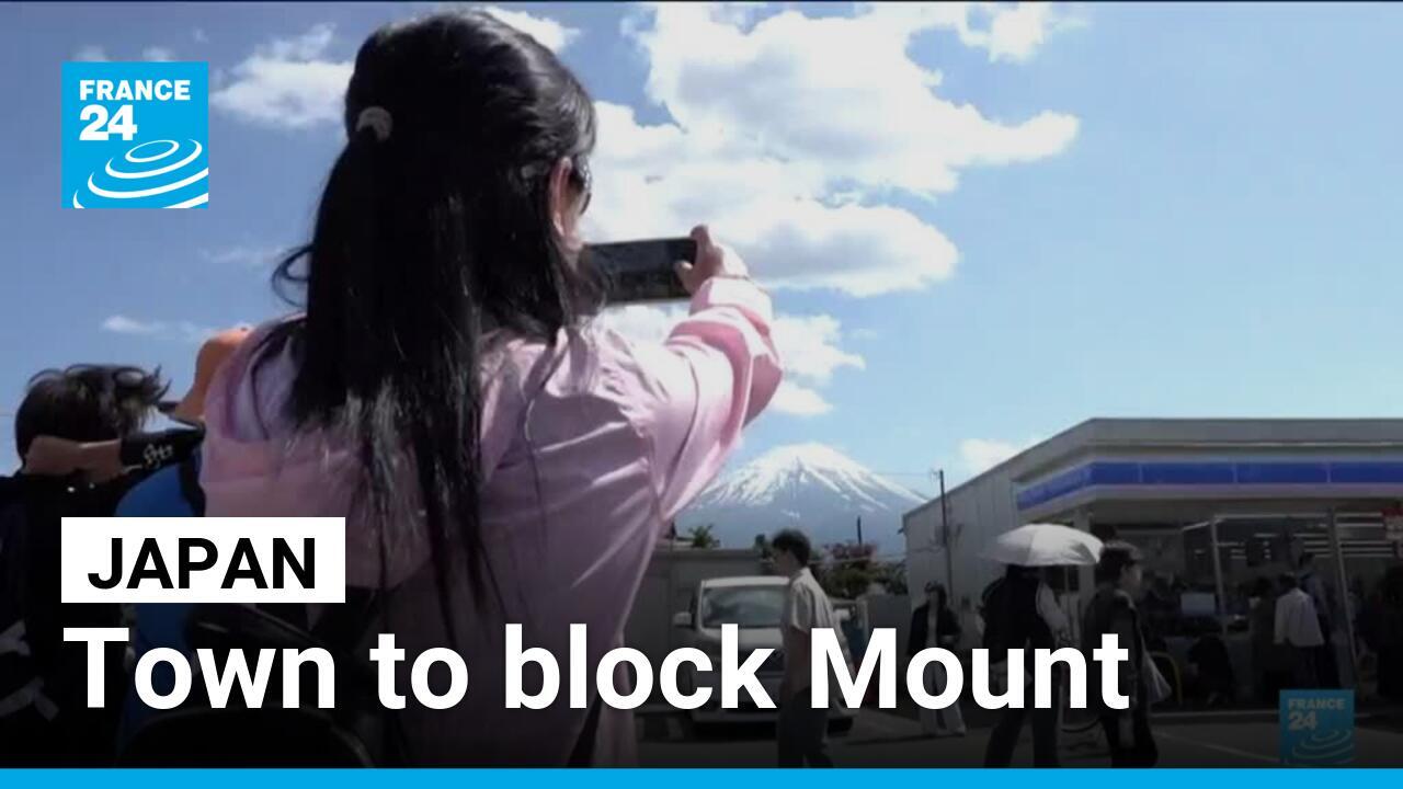 Japan town begins blocking Mount Fuji view from tourists - France 24