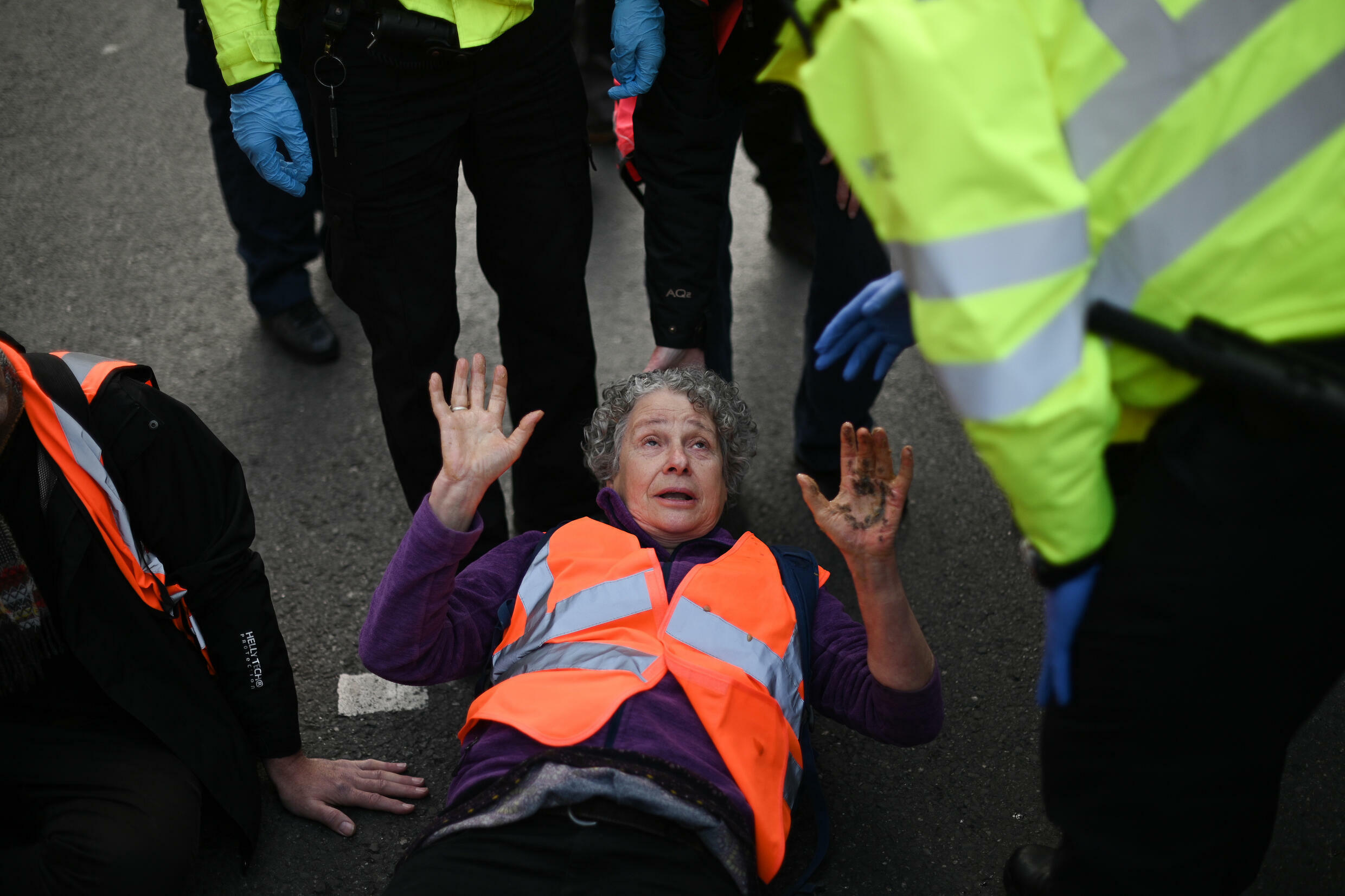 UK climate protesters restart traffic-blocking tactics