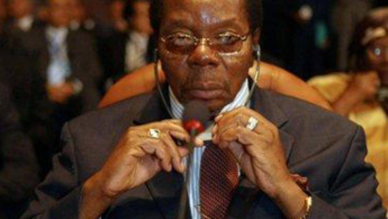 Malawi's president to succeed Gaddafi as AU chairman - France 24