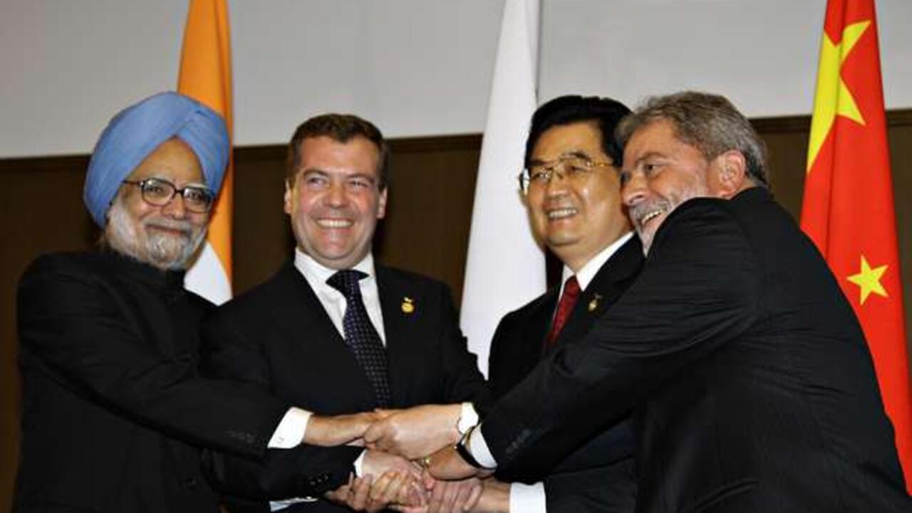 How a left-wing president seduced Wall Street - France 24