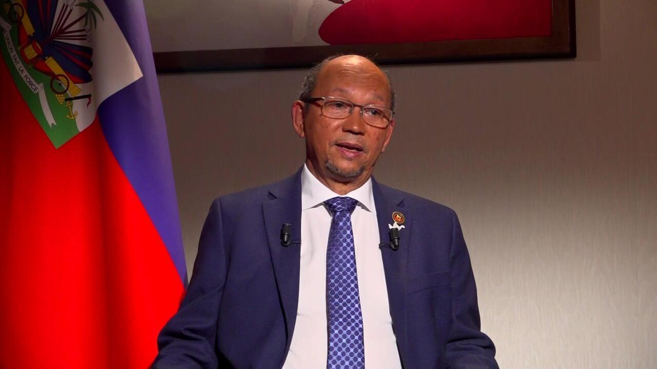 Selon le président haïtien, Macron a évoqué une "restitution" de l ...