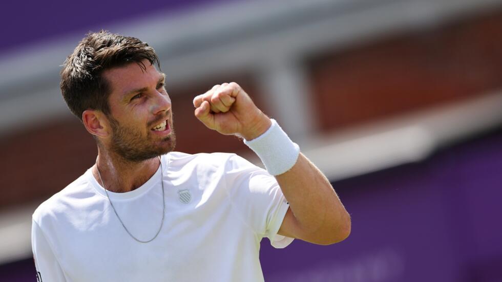 Norrie back in the groove on grass at Queen's Club
