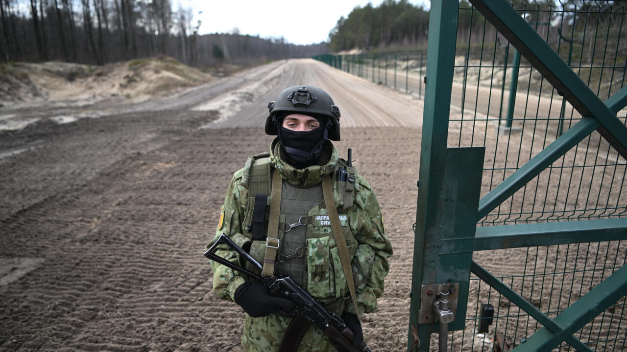 Belarus and Ukraine face off across 'tense' border crossing