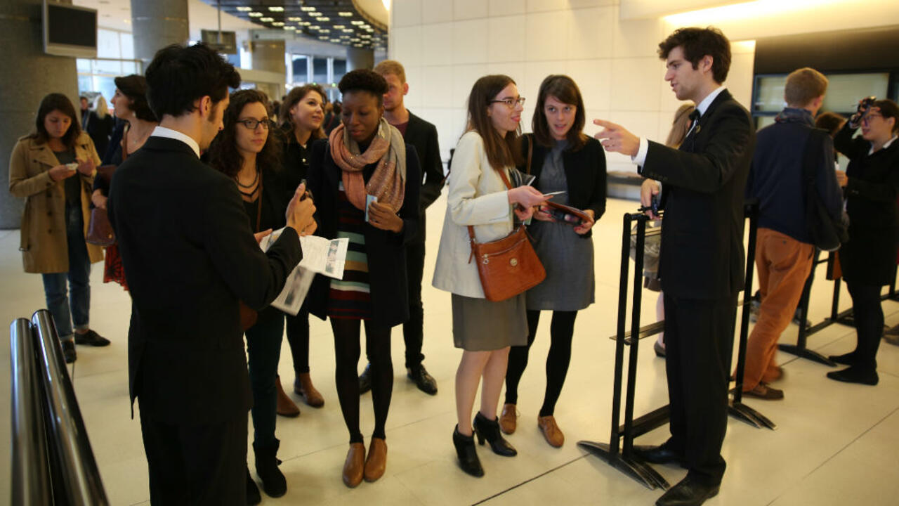 Paris Opéra lures millennials with discount tickets