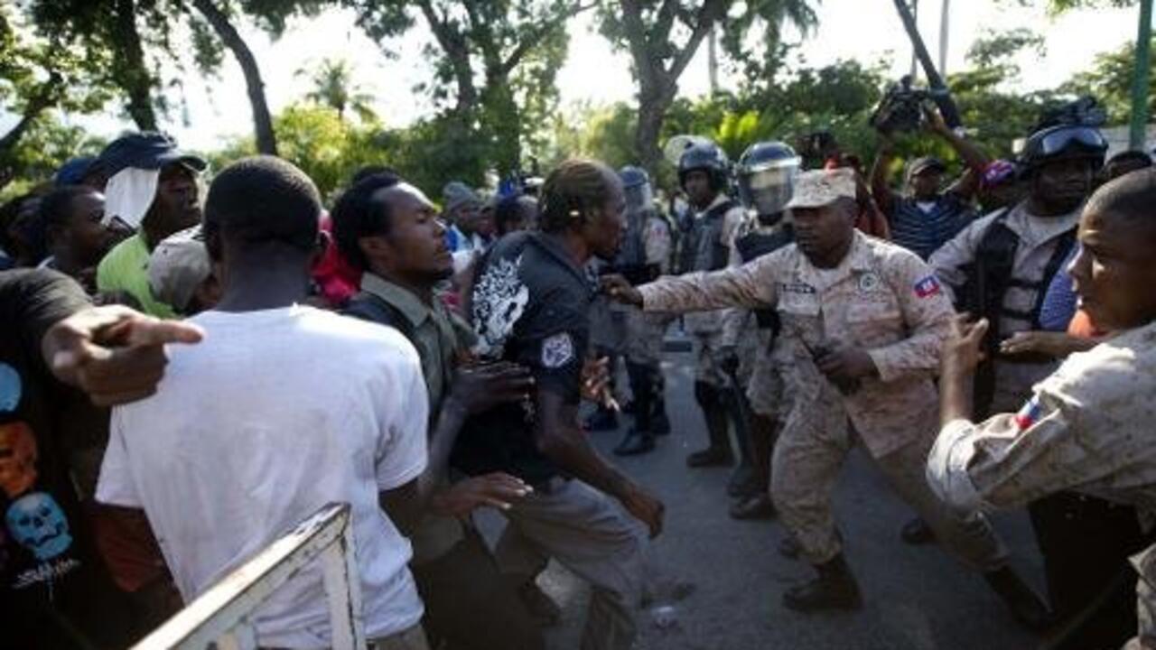 Haiti urged to resolve political crisis on quake anniversary