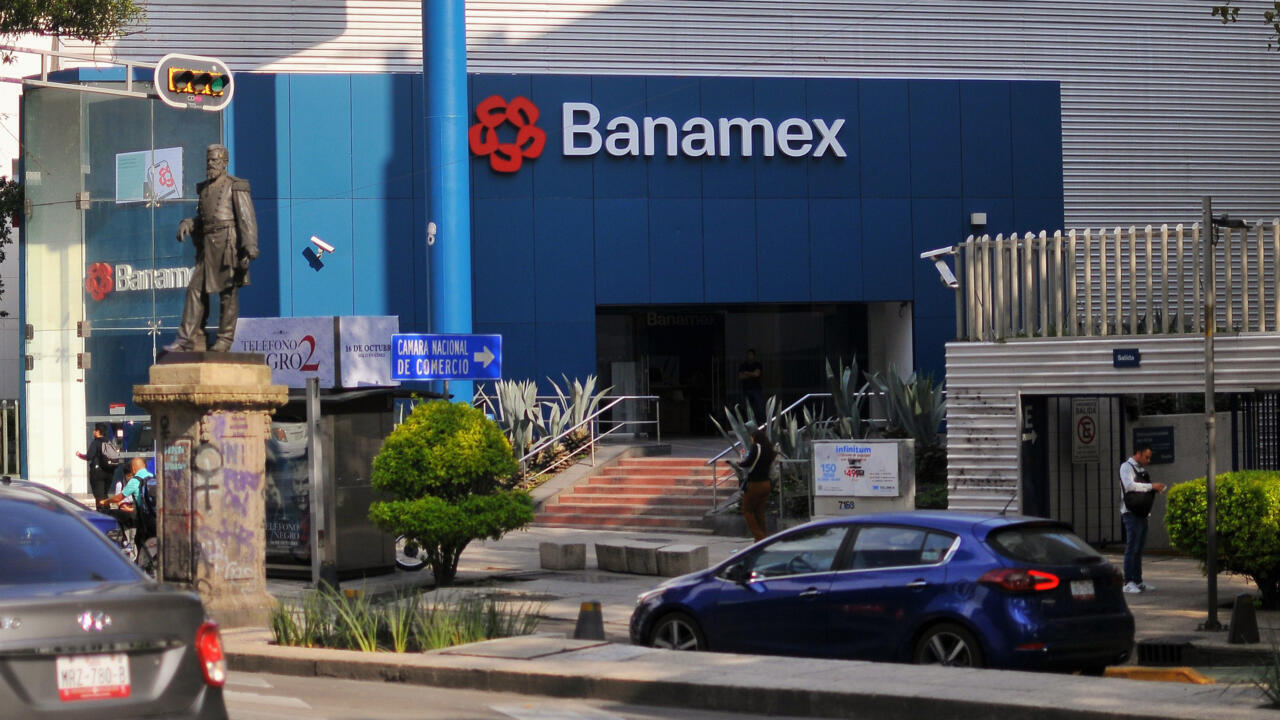 Citi cierra la venta del 25% de su filial Banamex a un magnate mexicano